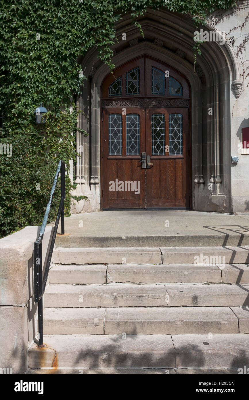 Carved stone archway hi-res stock photography and images - Alamy