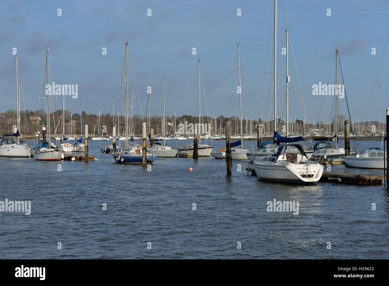 Hamble river boating hi-res stock photography and images - Alamy