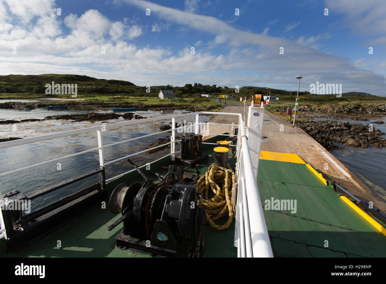 Loch ranza ferry hi-res stock photography and images - Alamy