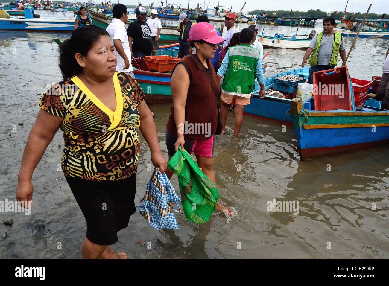 Tumbes port hi-res stock photography and images - Alamy