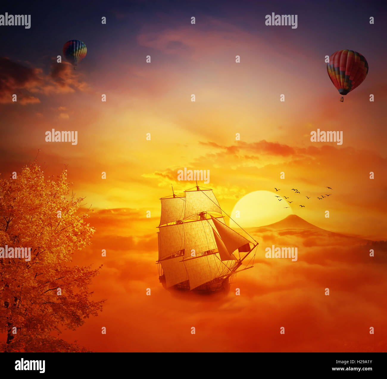 Old ship sailing sunset hi-res stock photography and images - Alamy