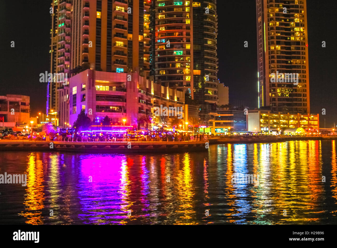 Dubai marina walk hi-res stock photography and images - Alamy