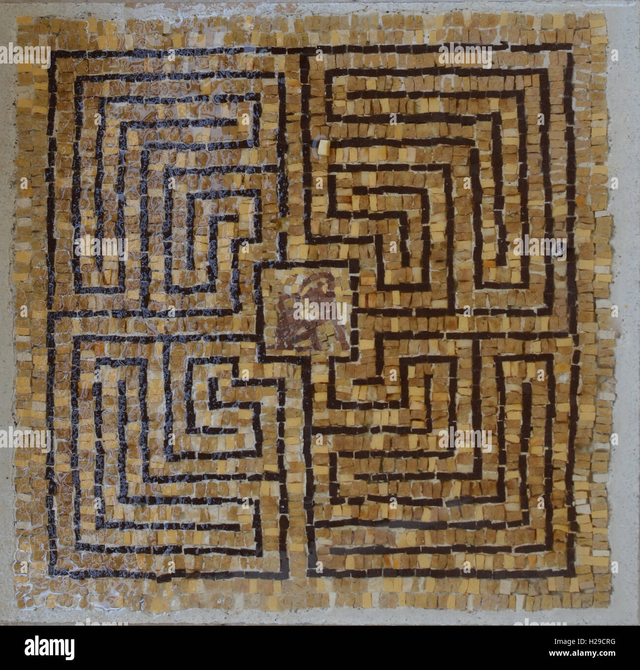 Pictures taken during the construction of handmade wooden labyrinths ...