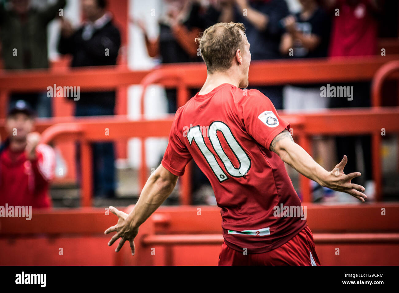 Adam Priestley celebrates scoring for Alfreton Town Stock Photo - Alamy