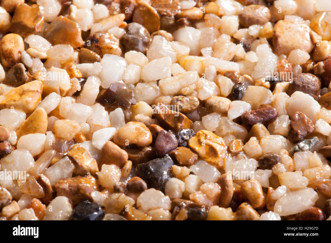 Coloured stone chip / gravel surface Stock Photo - Alamy
