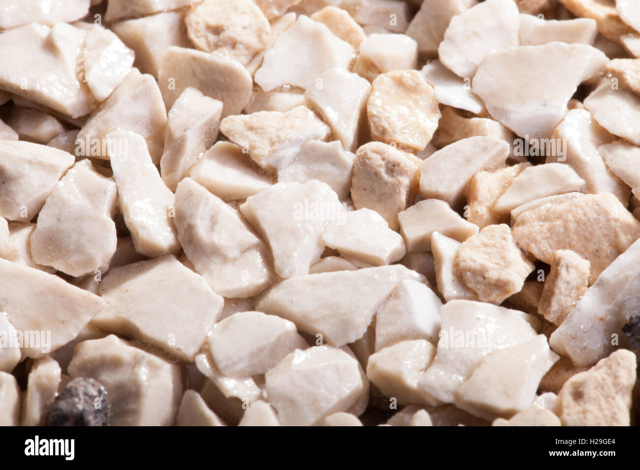Coloured stone chip / gravel surface Stock Photo - Alamy