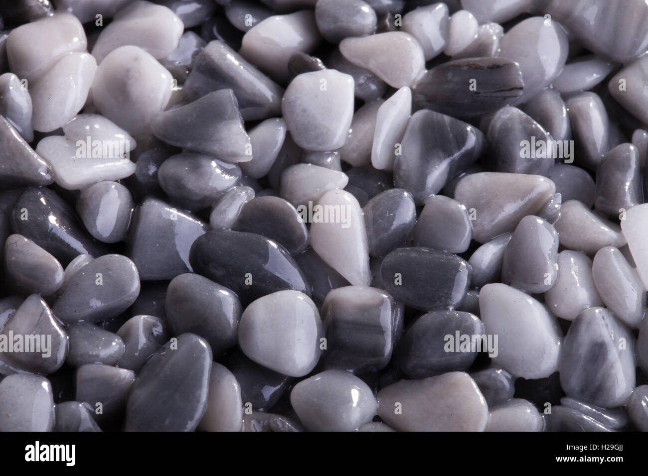Coloured stone chip / gravel surface Stock Photo - Alamy