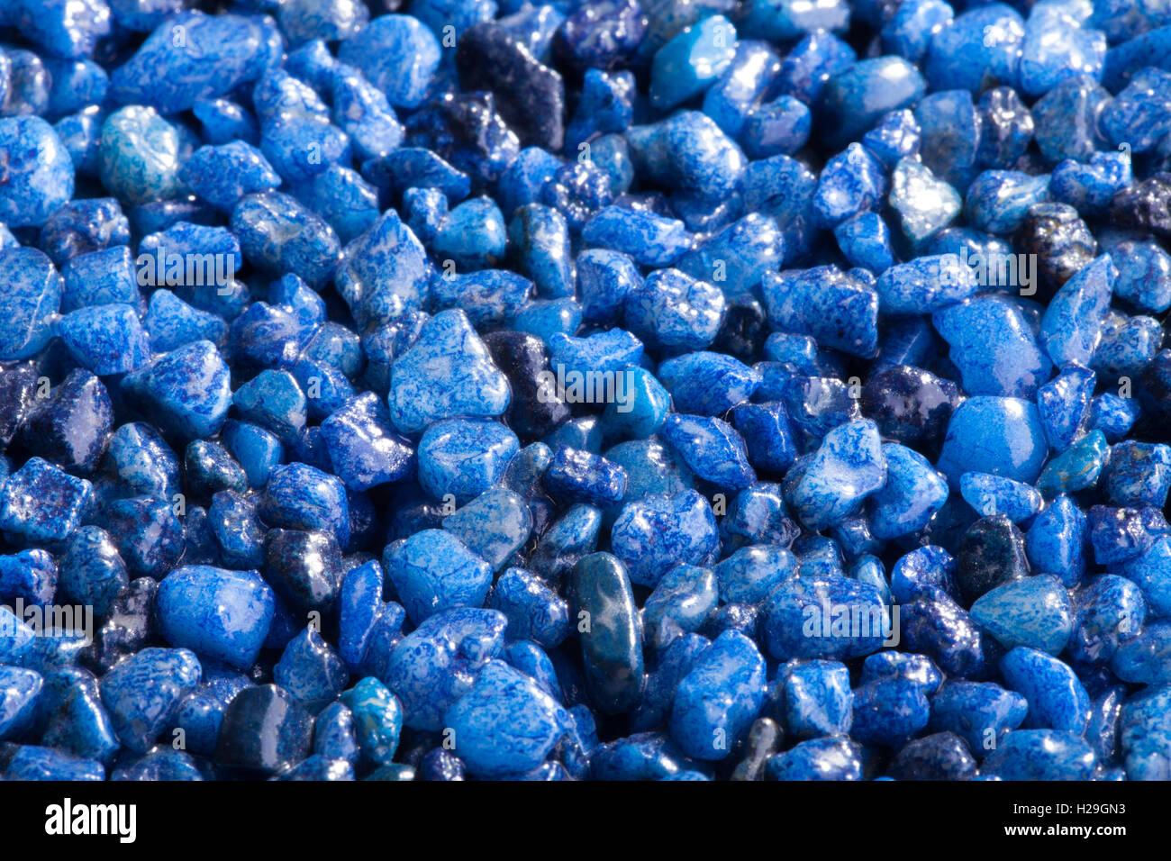 Coloured stone chip / gravel surface Stock Photo - Alamy