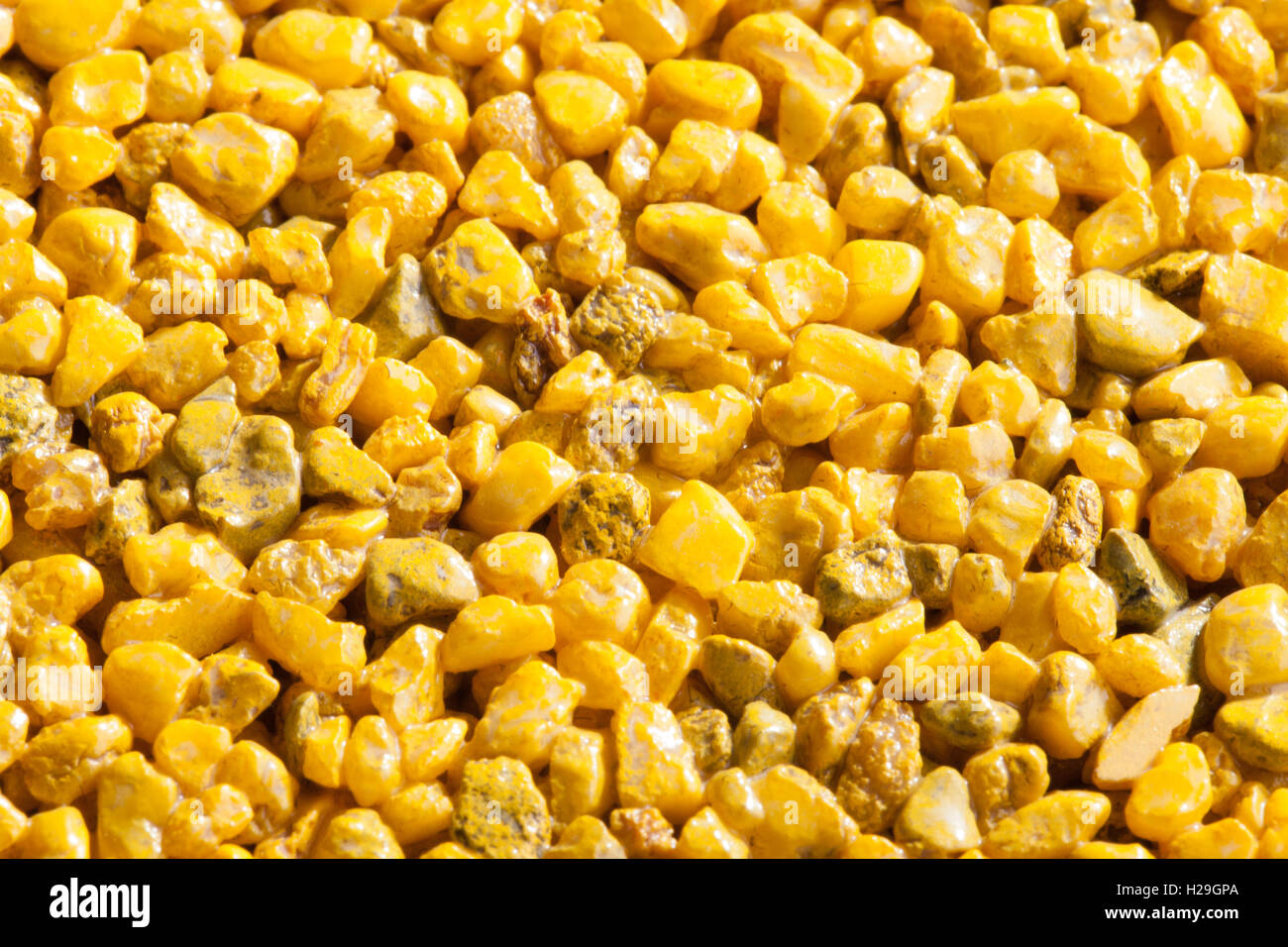 Coloured stone chip / gravel surface Stock Photo - Alamy