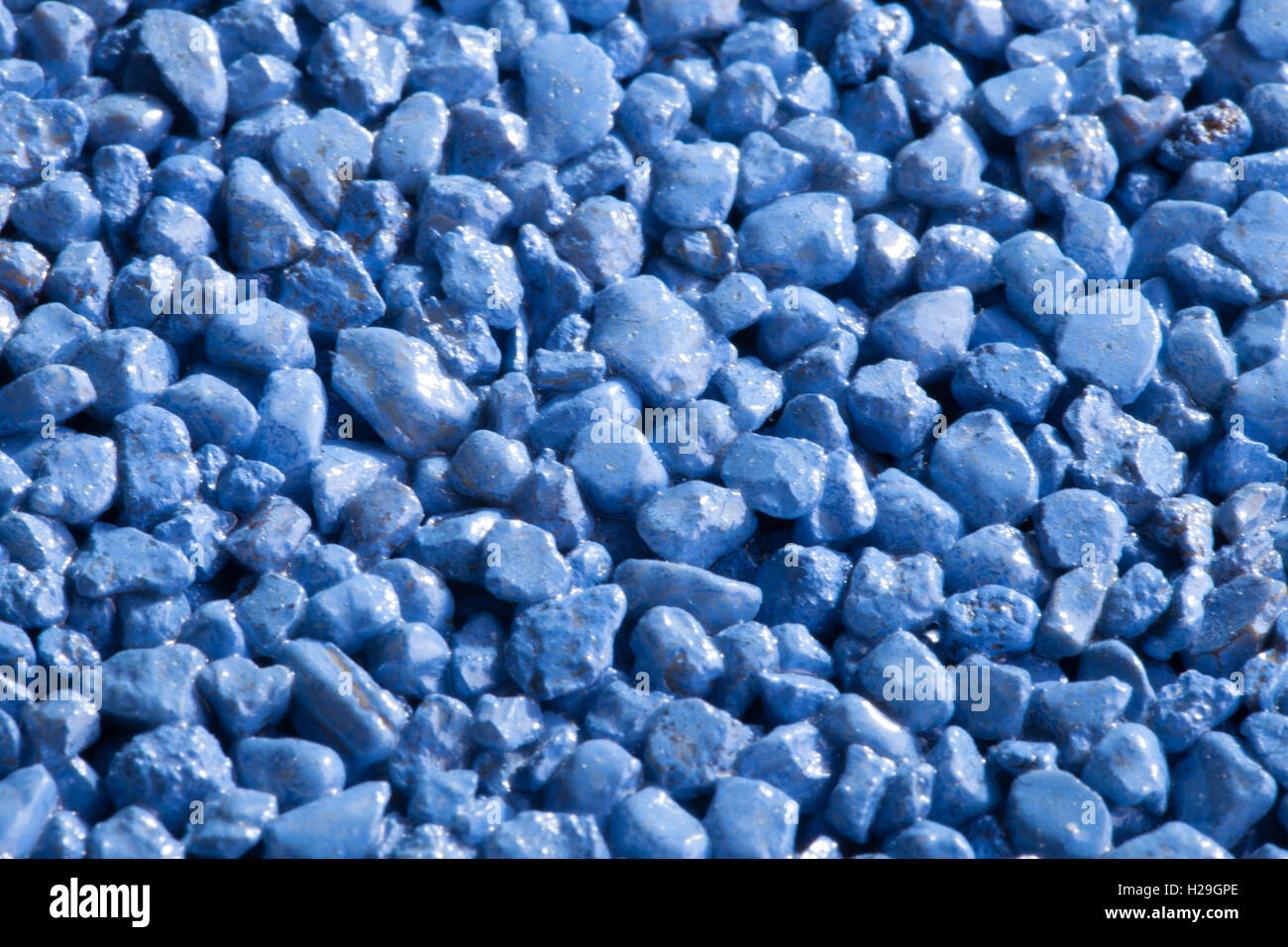 Coloured stone chip / gravel surface Stock Photo - Alamy