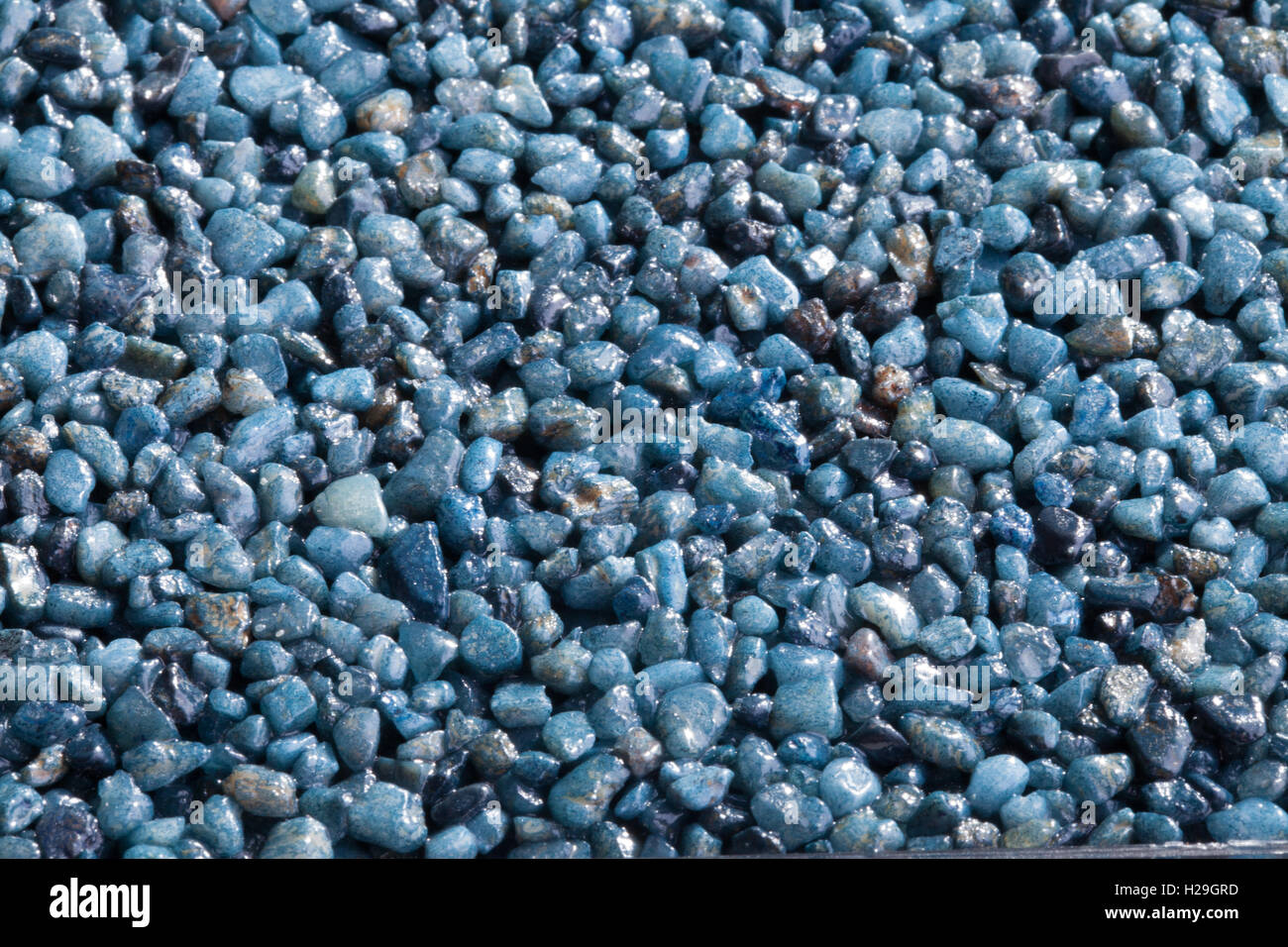 Coloured stone chip / gravel surface Stock Photo - Alamy