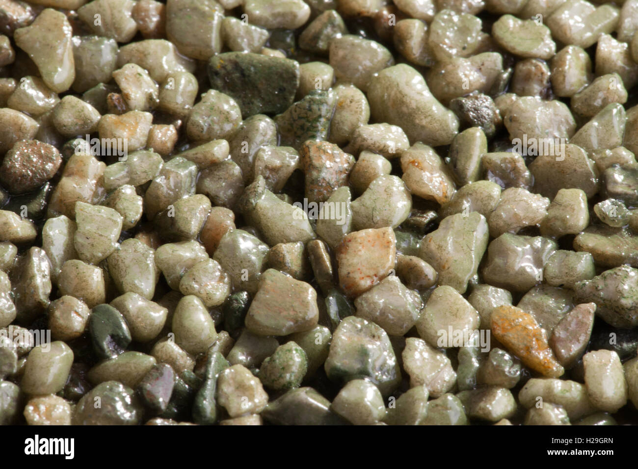 Coloured stone chip / gravel surface Stock Photo - Alamy