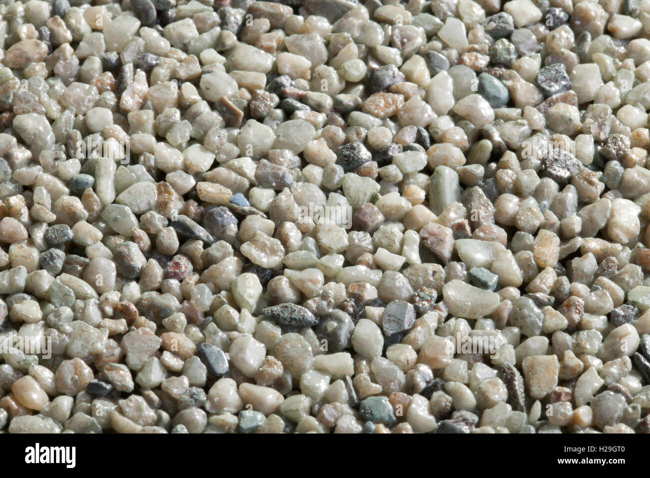 Coloured stone chip / gravel surface Stock Photo - Alamy
