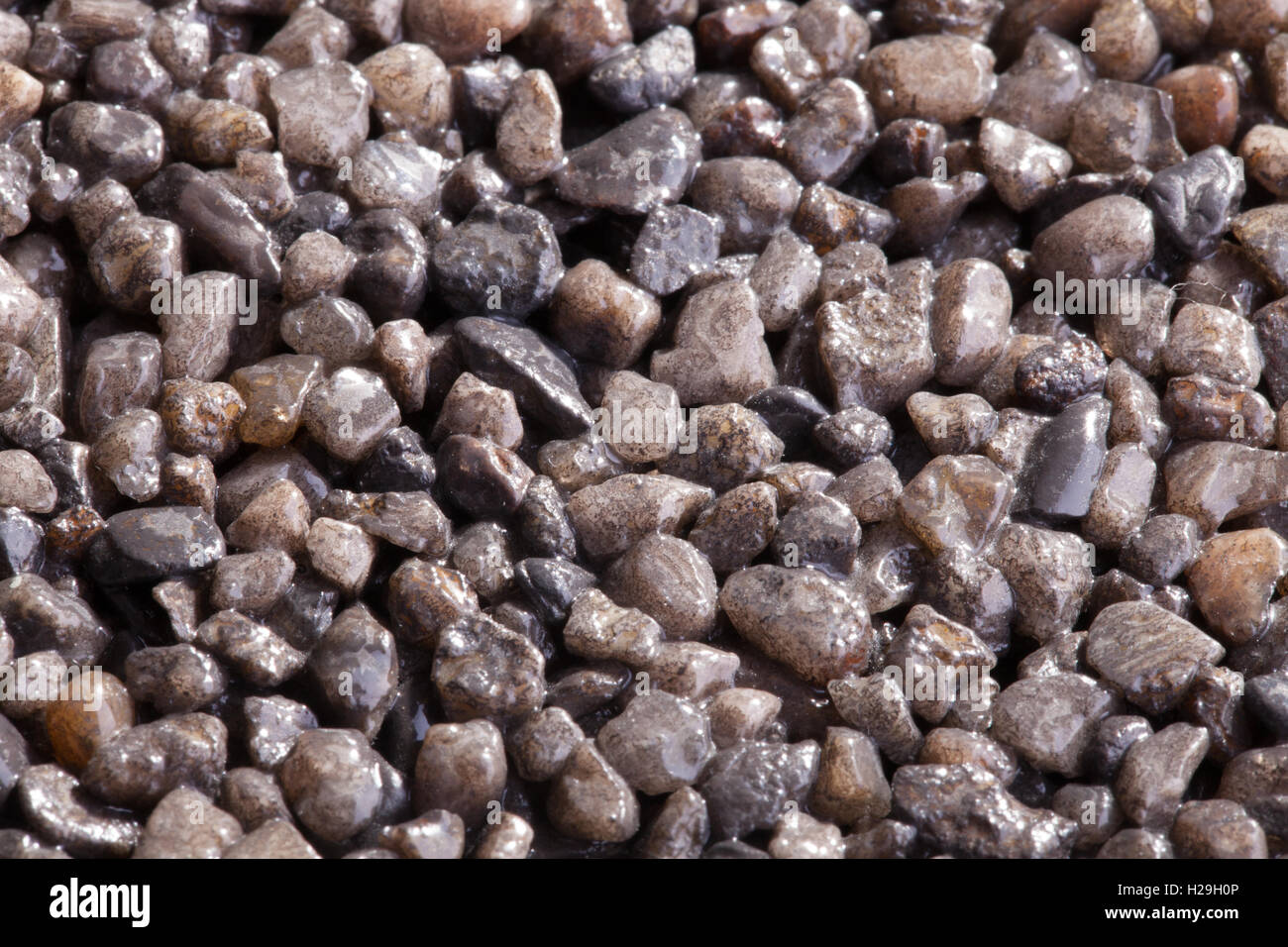 Coloured stone chip / gravel surface Stock Photo - Alamy