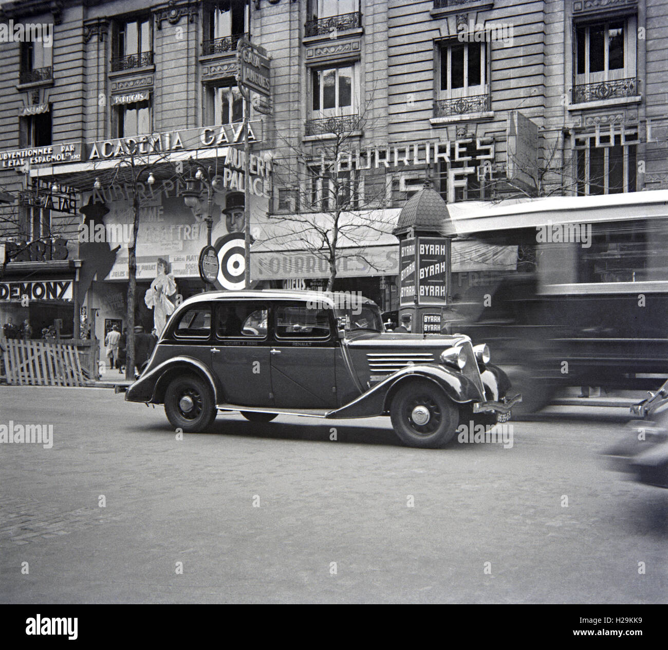 The Grands Boulevards in the 1930s, Paris, France Stock Photo - Alamy