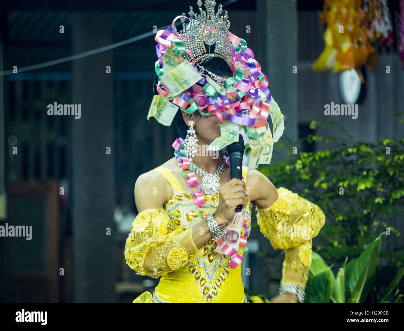 Bangkok, Bangkok, Thailand. 25th Sep, 2016. Likay performers on stage ...