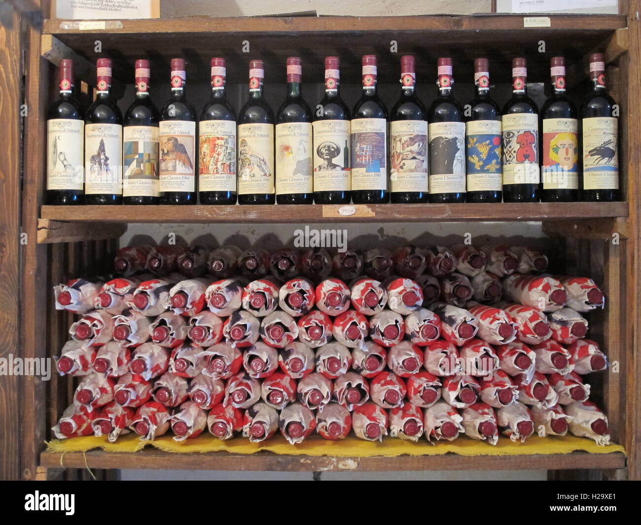 Chianti classico bottles hi-res stock photography and images - Alamy