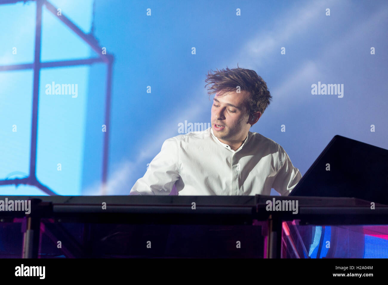 Las Vegas, Nevada, USA. 25th Sep, 2016. FLUME (HARLEY EDWARD STRETEN ...