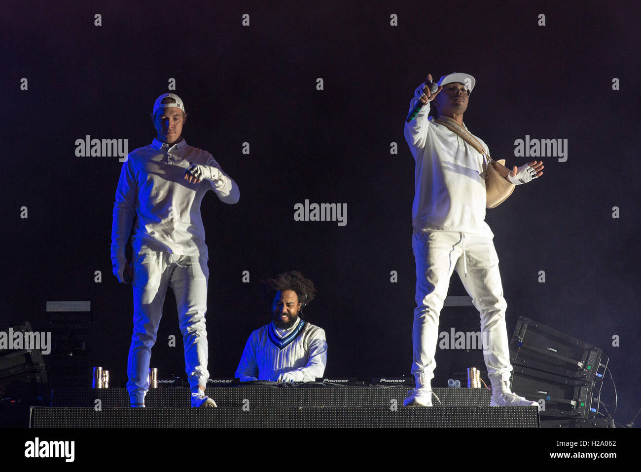 Las Vegas, Nevada, USA. 25th Sep, 2016. WALSHY FIRE (LEIGHTON WALSH ...