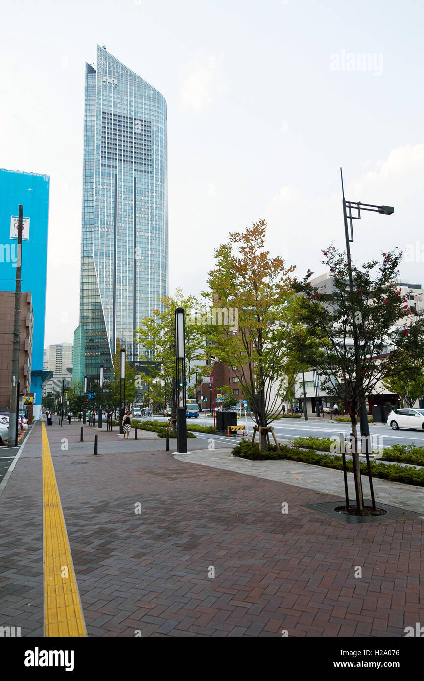 The newly opened section of Loop Road No. 2 between Shimbashi and ...
