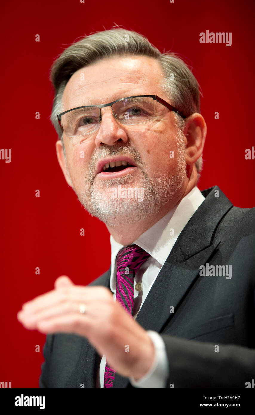 Shadow trade secretary hi-res stock photography and images - Alamy