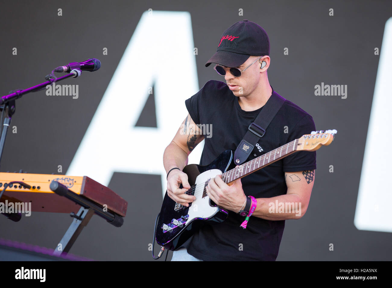 Las Vegas, Nevada, USA. 25th Sep, 2016. LES PRIEST of LANY performs ...