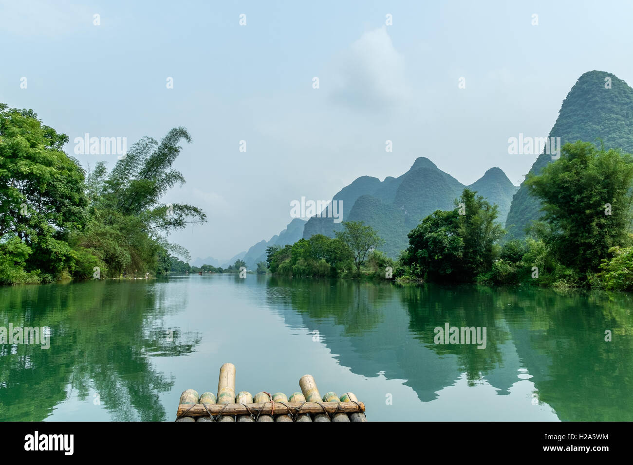 Bamboo raft trip hi-res stock photography and images - Alamy