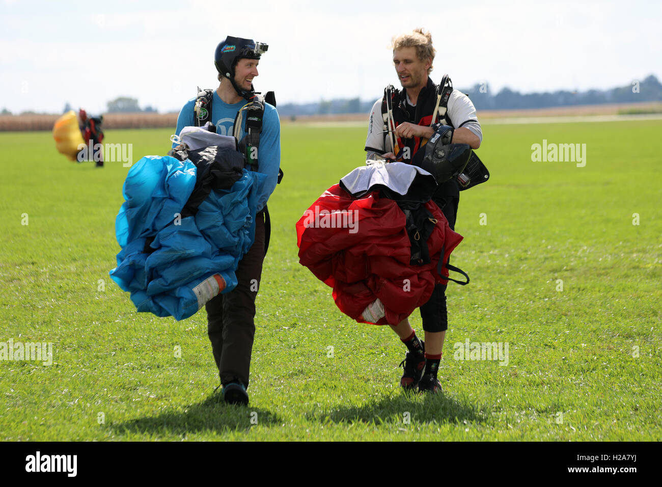 World parachuting championships hi-res stock photography and images - Alamy