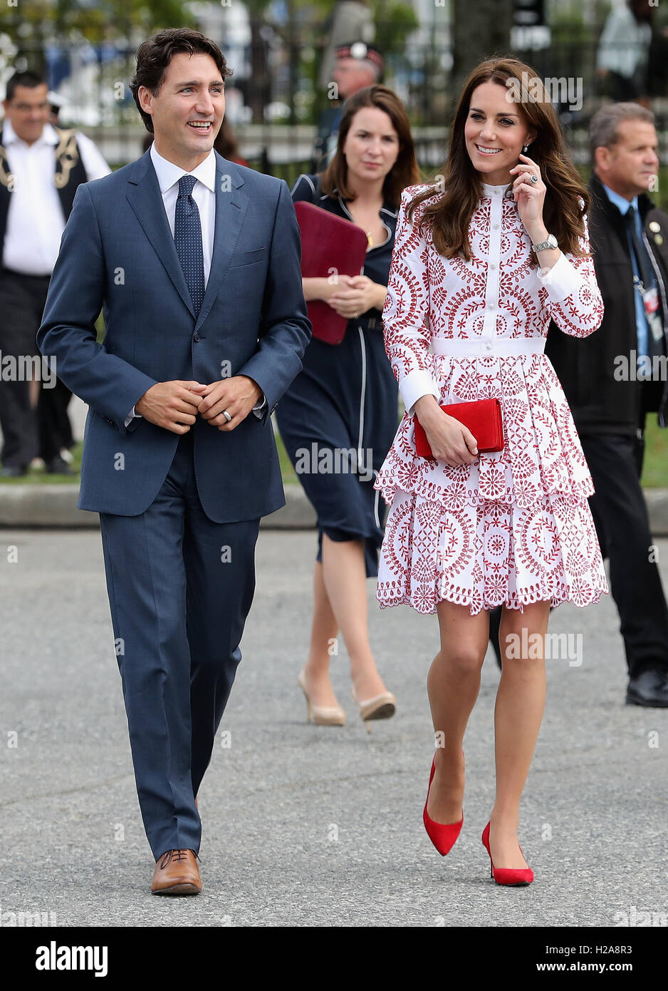The Duchess of Cambridge and Prime Minister Justin Trudeau visit the ...