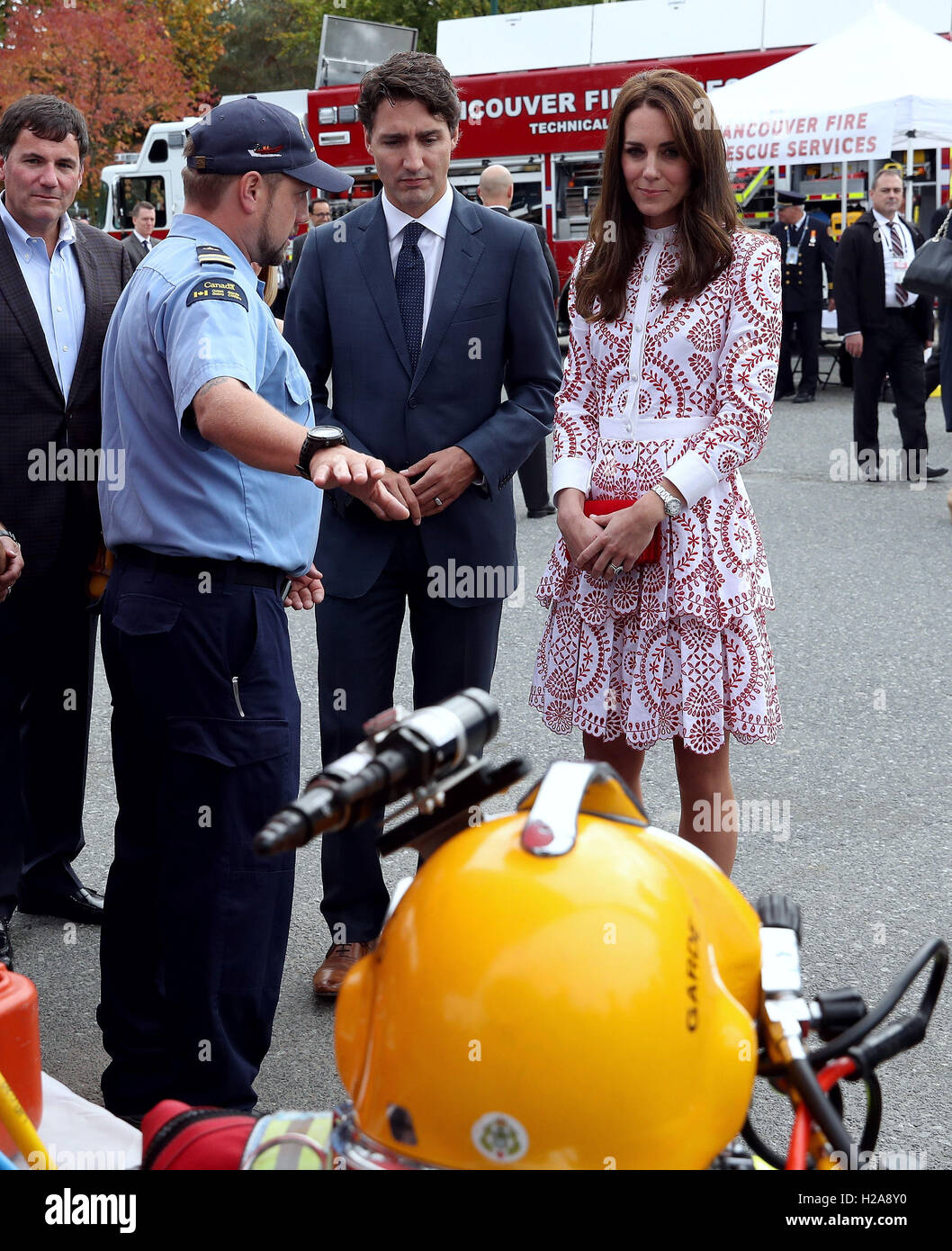 The Duchess of Cambridge and Prime Minister Justin Trudeau visit the ...
