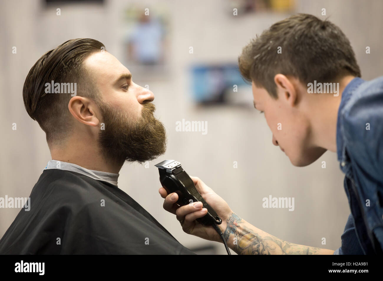 Bearded man profile hipster hi-res stock photography and images - Alamy