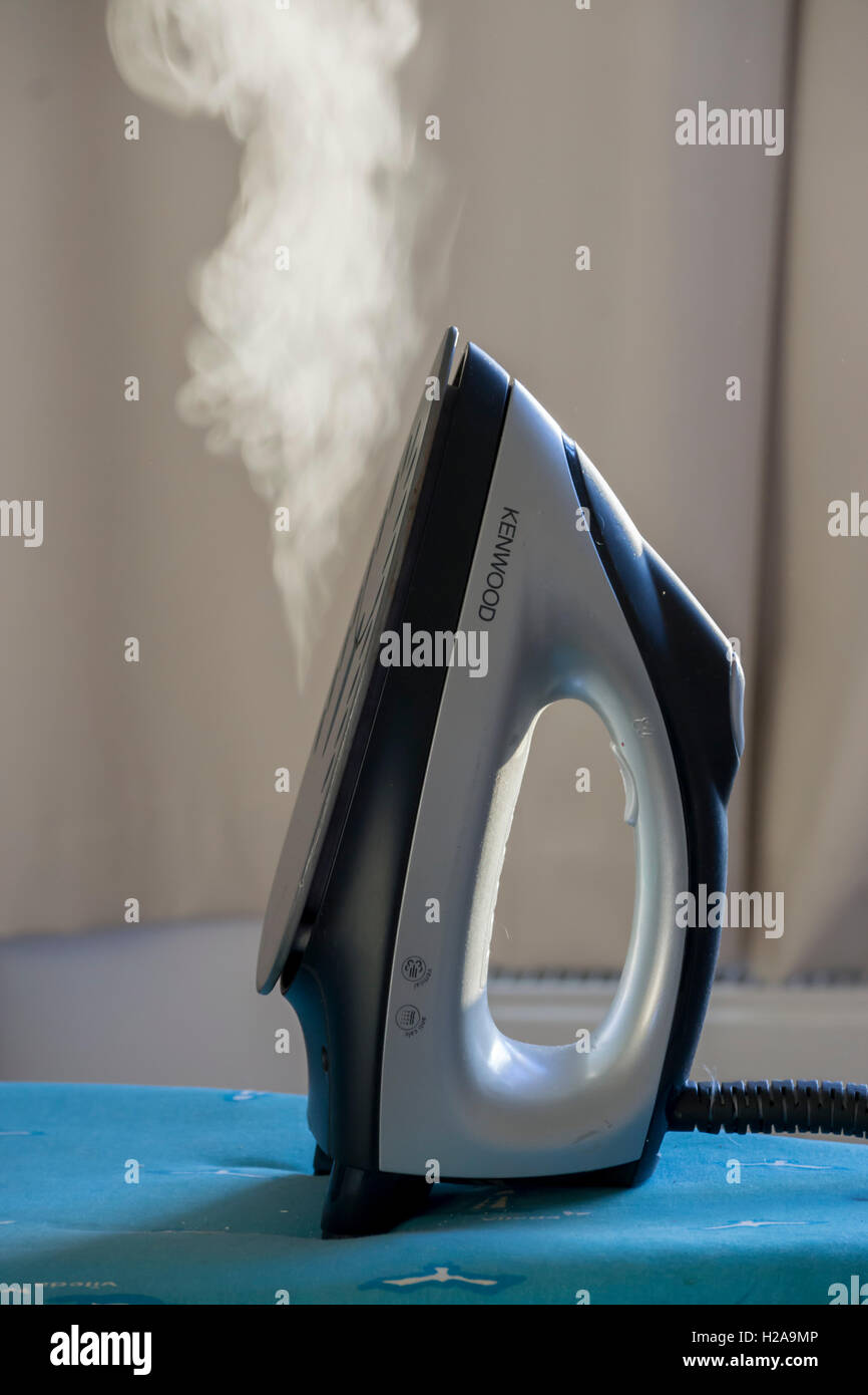 Steam iron hi-res stock photography and images - Alamy