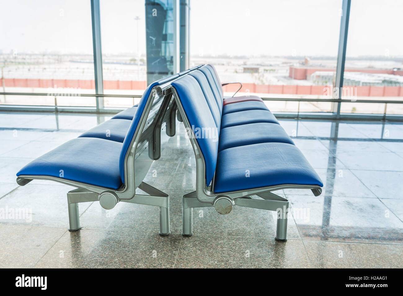 Modern Airport Lounge Seat Rows Stock Photo - Alamy