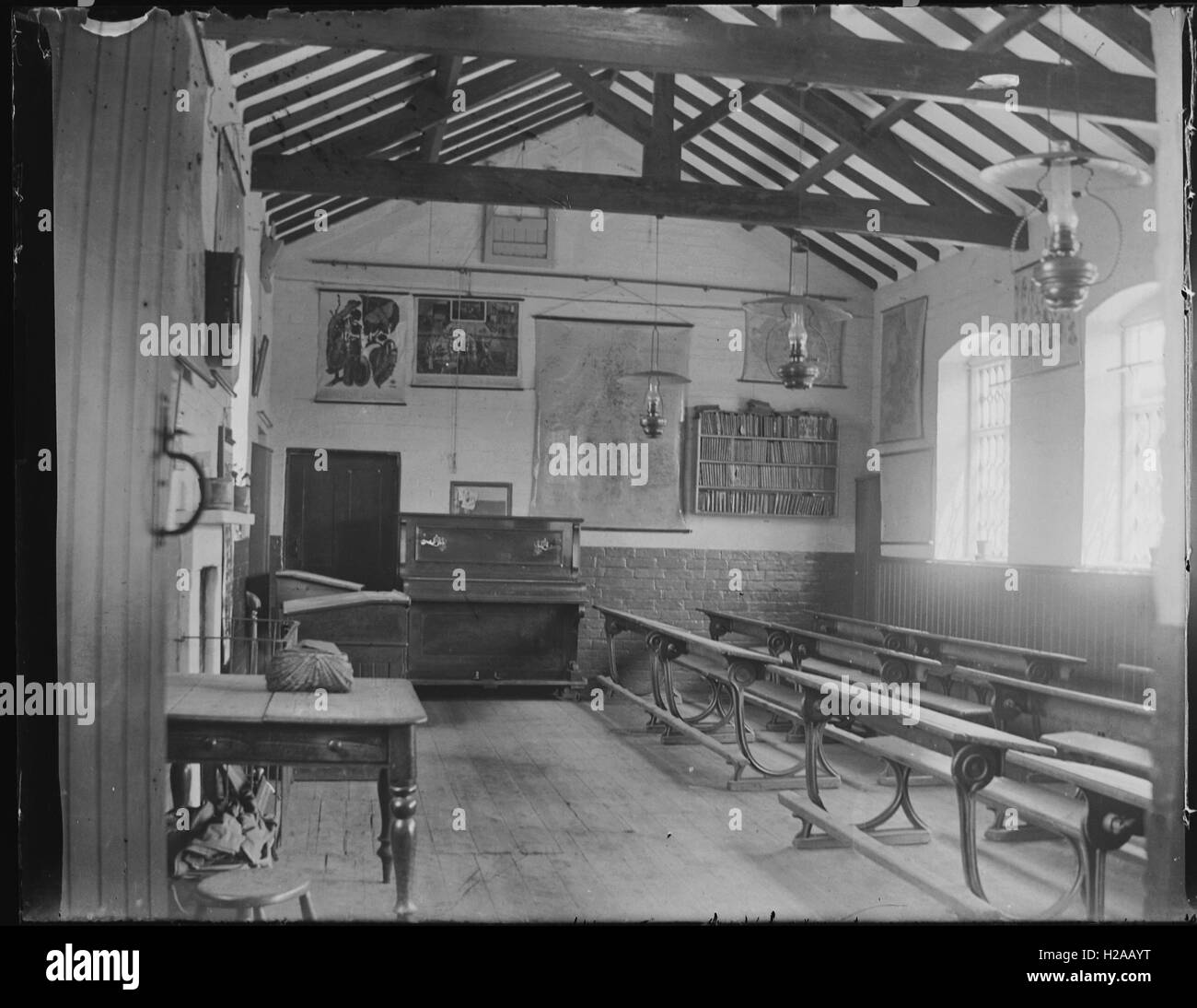 British history classroom hi-res stock photography and images - Alamy