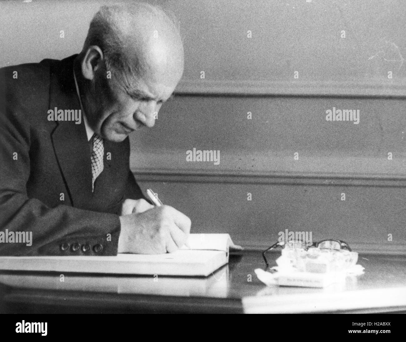 Polish communist hi-res stock photography and images - Alamy