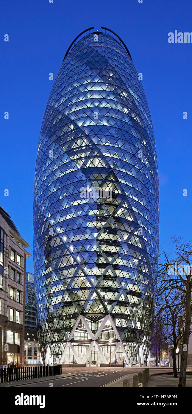 Bullet Shaped Building High Resolution Stock Photography and Images - Alamy