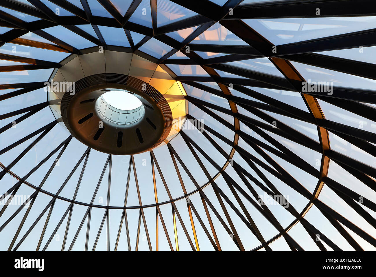 Apex the gherkin hi-res stock photography and images - Alamy Apex the gherkin hi-res stock photography and images - Alamy