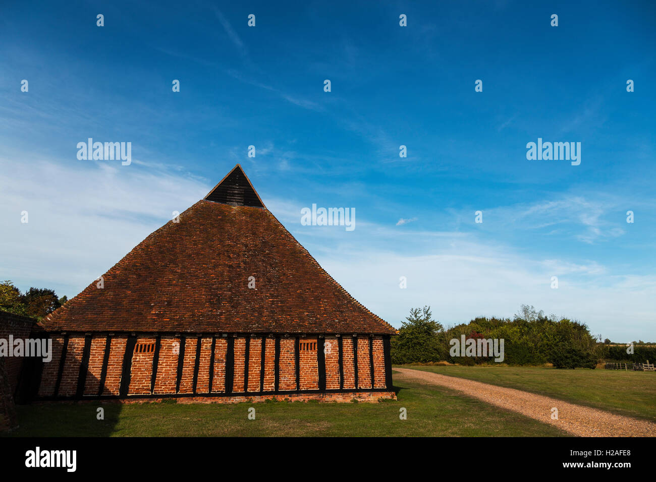 Cressing temple barns hi-res stock photography and images - Alamy