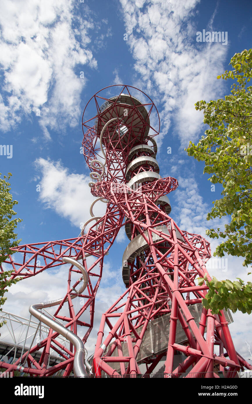 Olympic orbit slide hi-res stock photography and images - Alamy