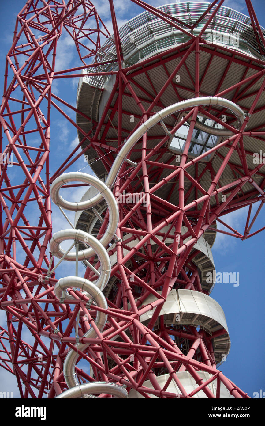 Worlds longest tunnel slide on the ArcelorMittal Orbit tower at The ...