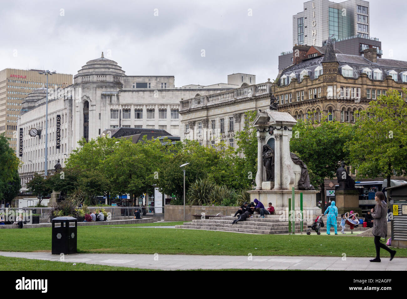 Art Deco textile warehouse Rylands Building by Harry S. Fairhurst, now ...