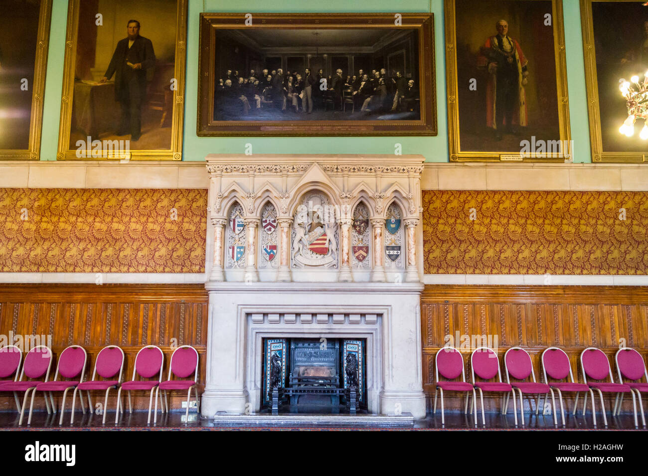 Manchester gothic town hall hi-res stock photography and images - Alamy