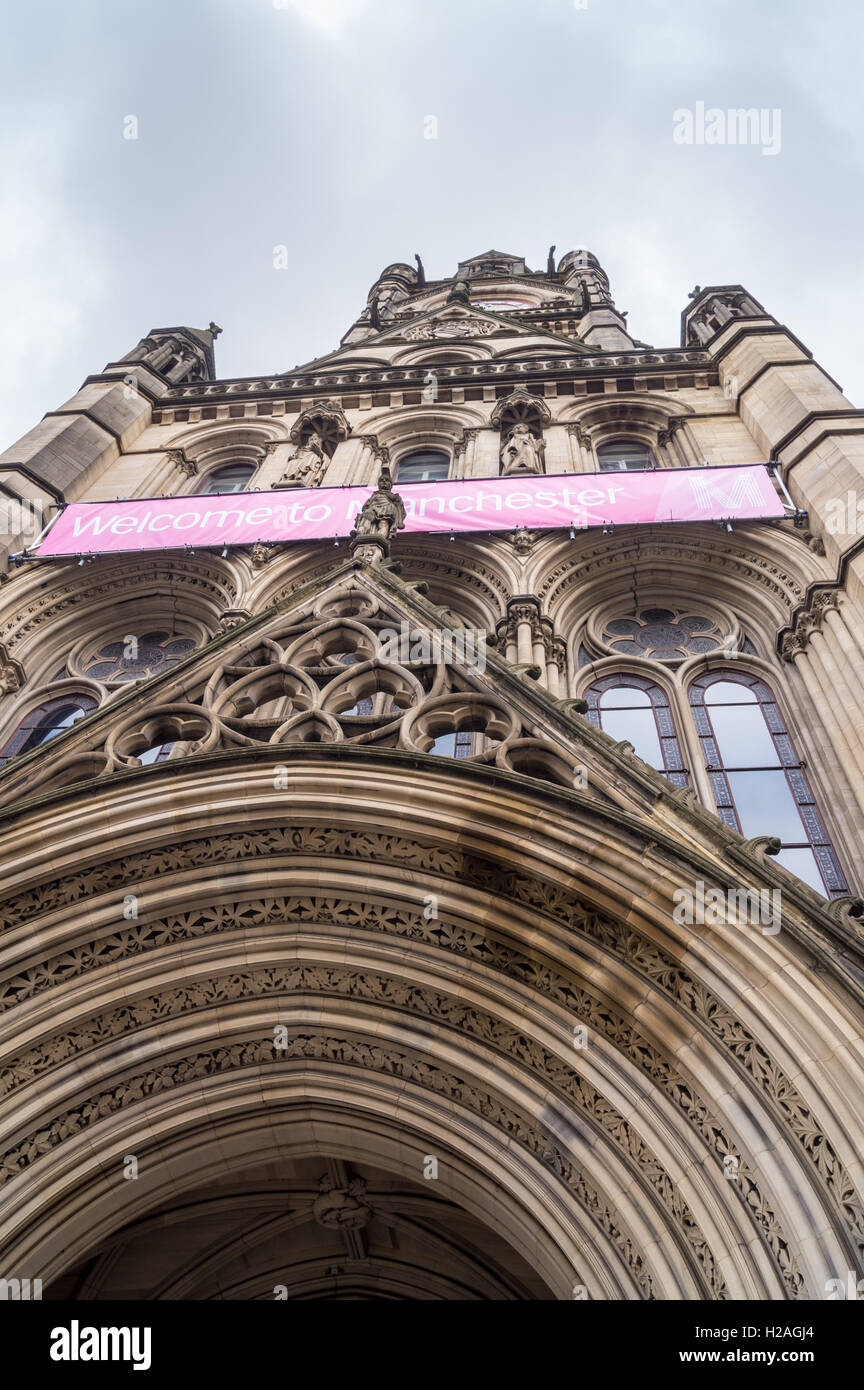 Manchester Town Hall, by Alfred Waterhouse, 1868 - 1877, Albert Square ...