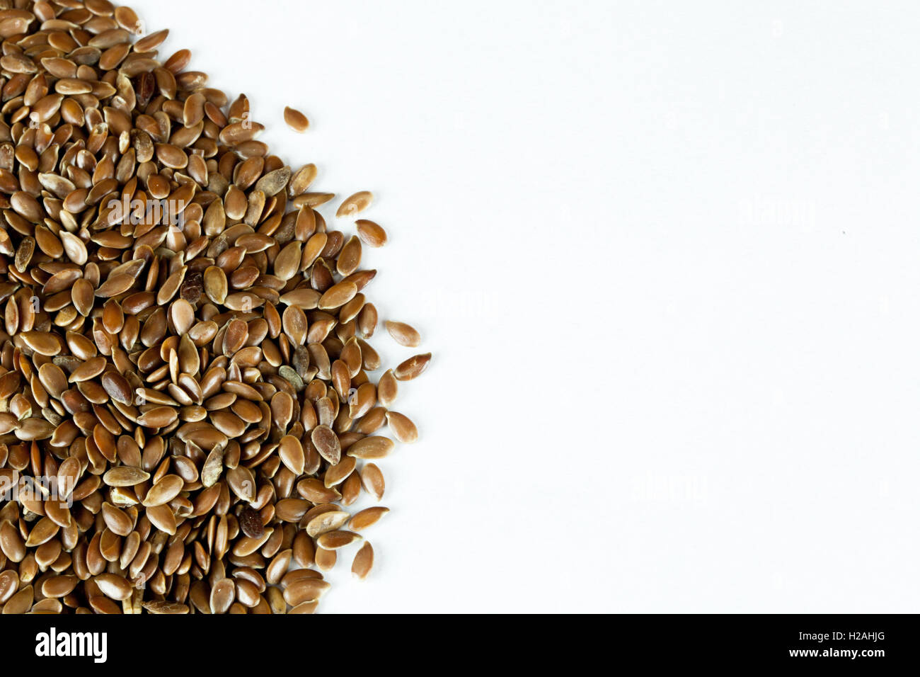 flax seed isolated on white background Stock Photo - Alamy