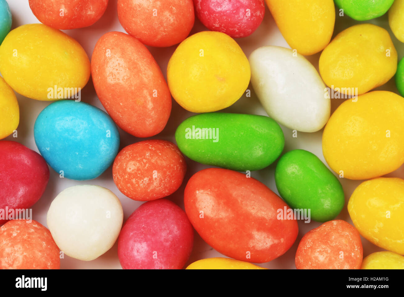 Peanuts dragee in colorful cover Stock Photo - Alamy