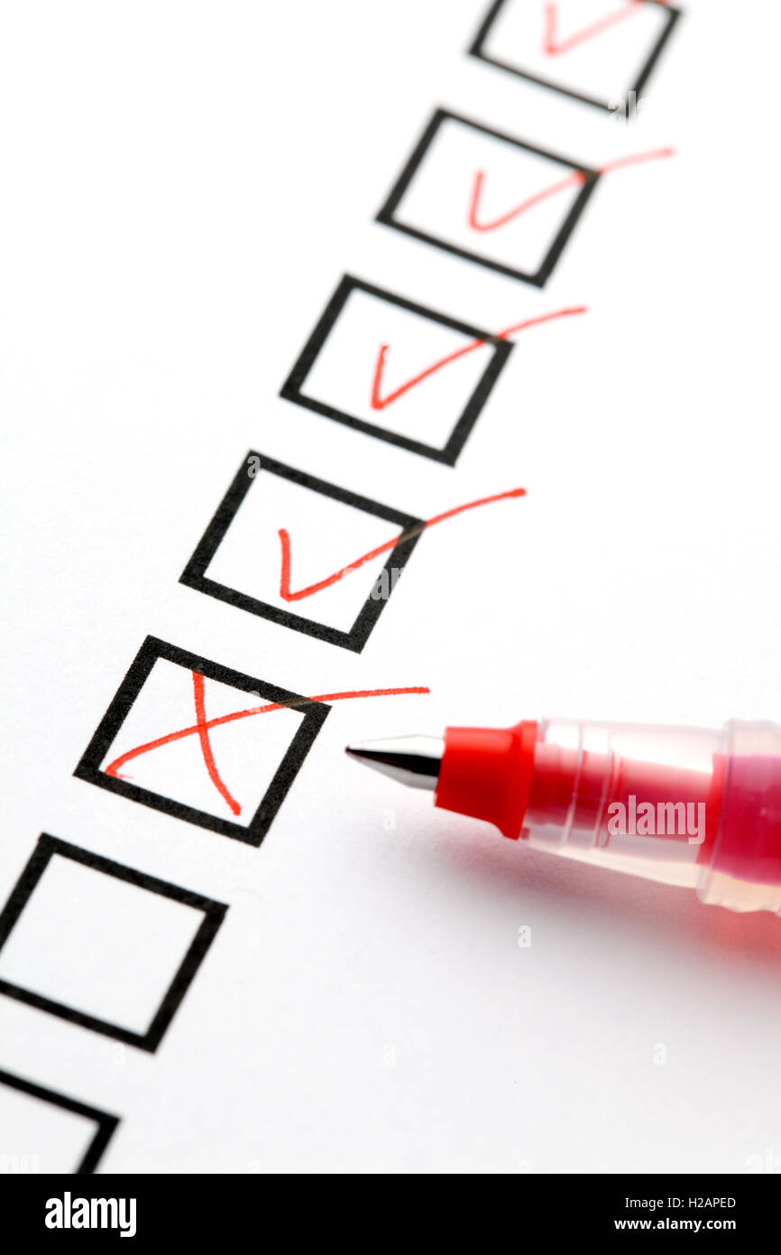 Tick box form with pen hi-res stock photography and images - Alamy