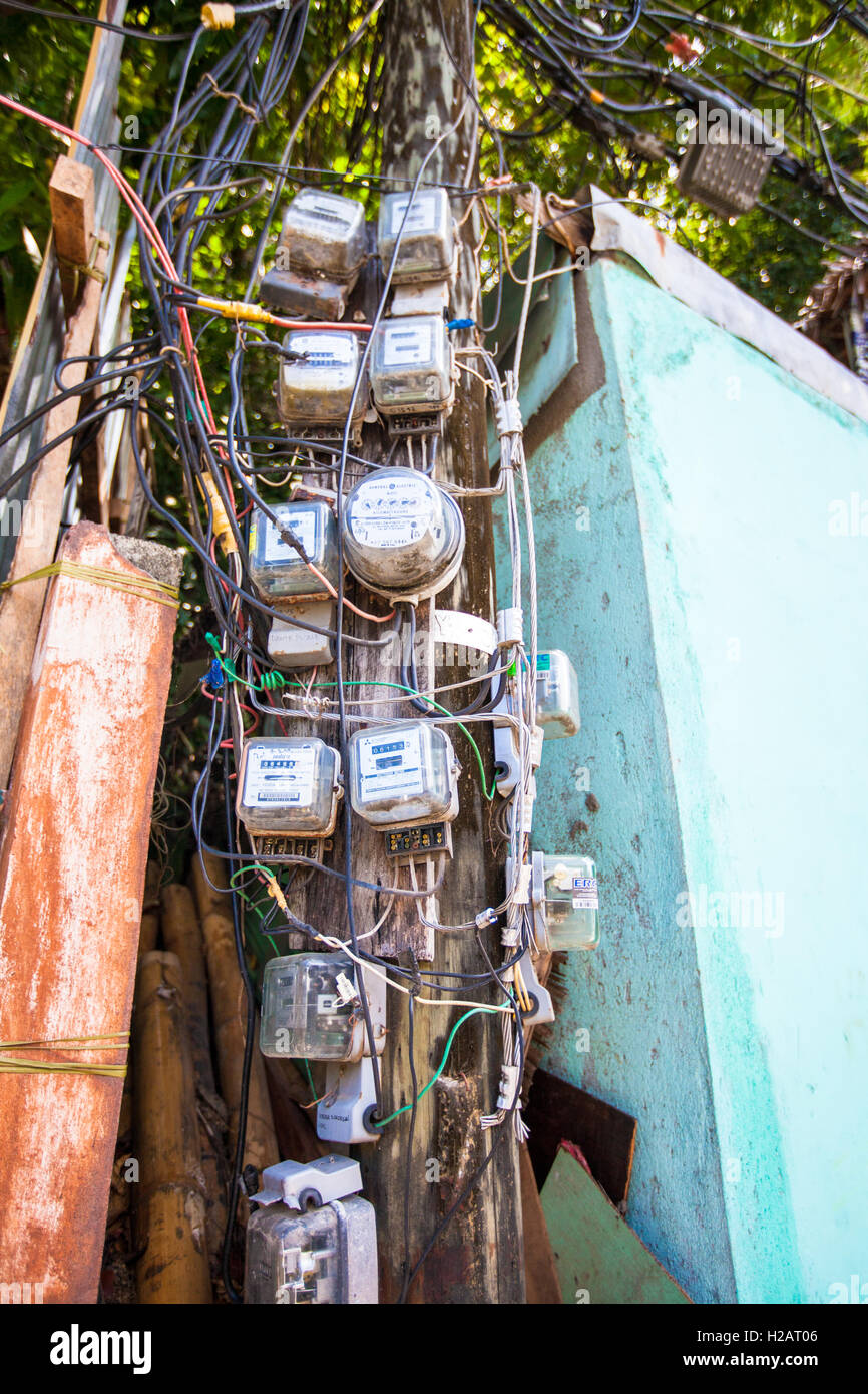 Utility poles line country road hi-res stock photography and images - Alamy