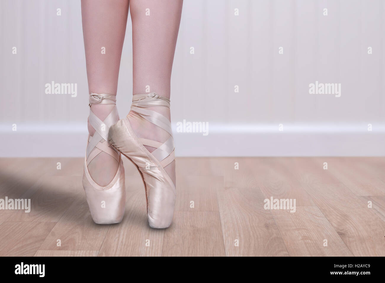 Perfect Ballet Dancer En Pointe With Copy Space Stock Photo - Alamy