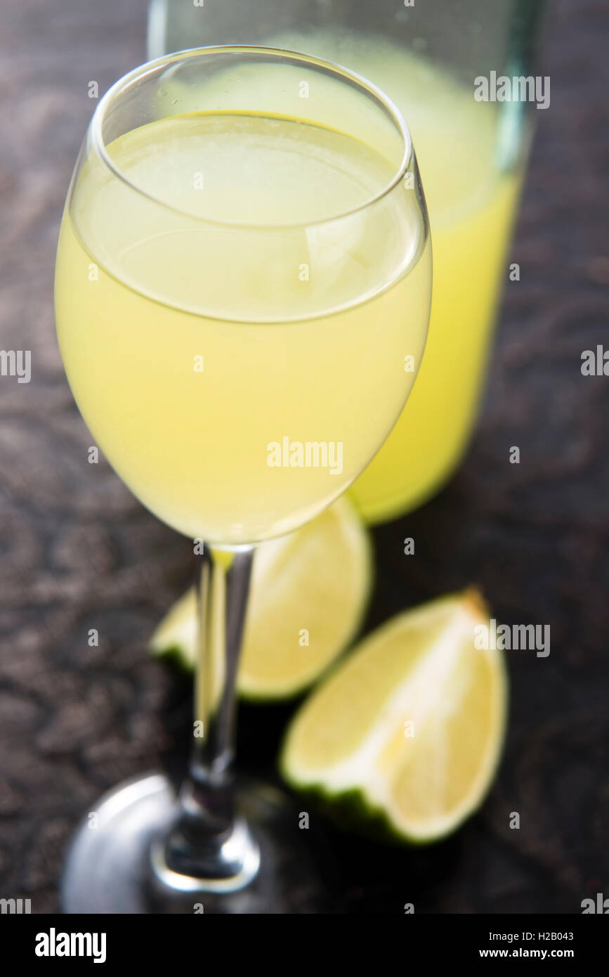 Limoncello Lemon Liqueur Stock Photo - Alamy