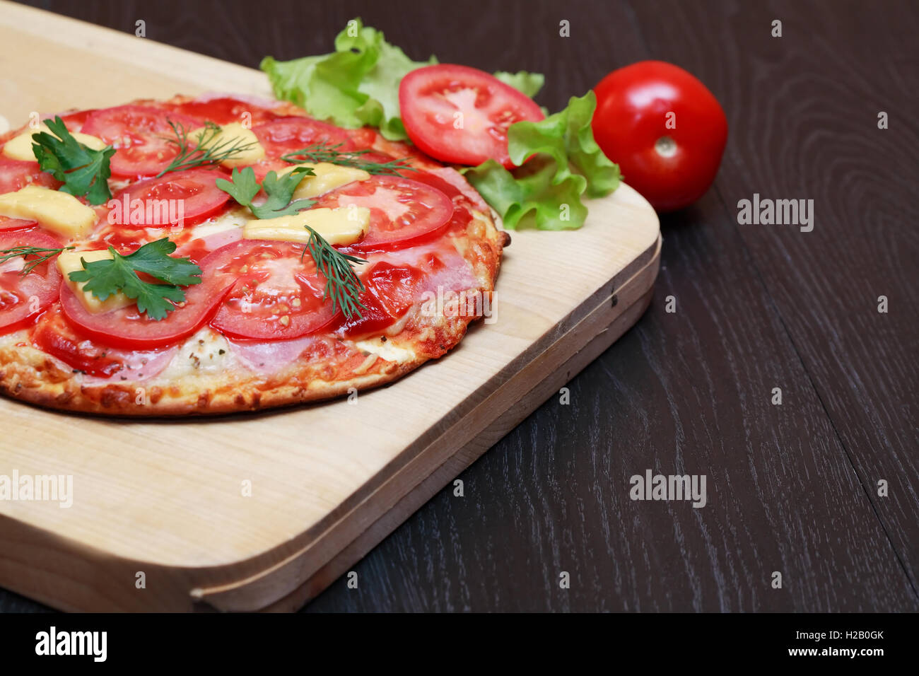 Pizza plank hi-res stock photography and images - Alamy